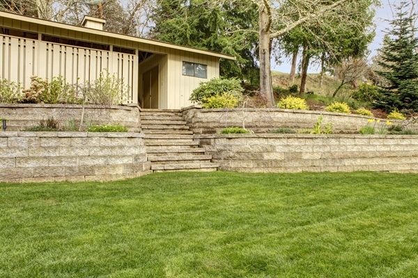 Why Choose Cement Retaining Walls? Benefits and Installation Guide